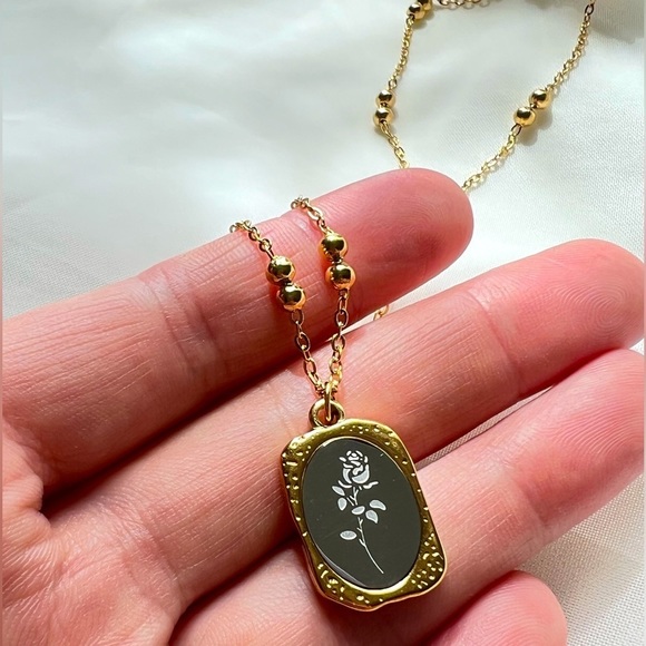 Jewelry | 18k Gold Vintage Rose Engraved Mirror Necklace | Poshmark